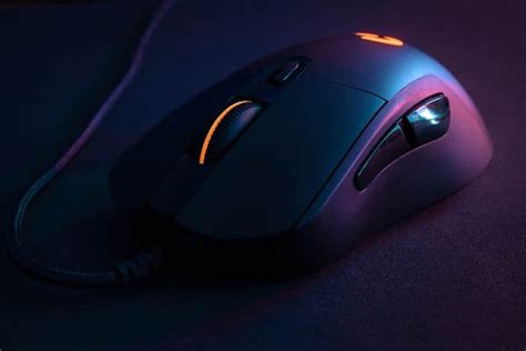 Logitech Vs Razer What Are The Differences Spacehop