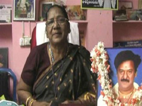 చిరంజీవి కూడా ఆయన్ని మరచిపోయారు స్టంట్ మాస్టర్ రాజు భార్య వ్యాఖ్యలు Stunt Master Rajus