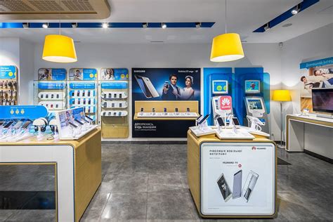 Managing Stock And Buying Of Phone Market Using Python Programming Language By Alfian Abdul