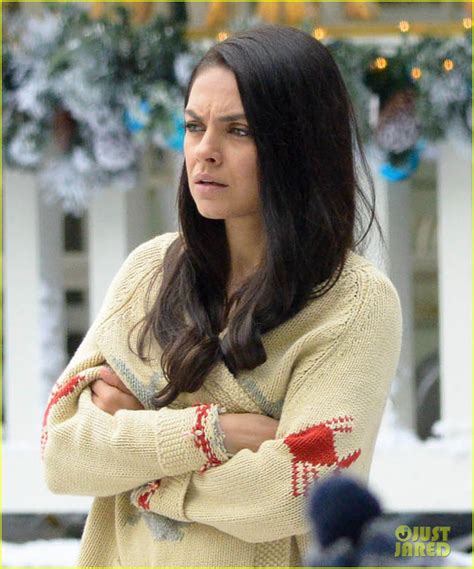 Photo Mila Kunis Doesnt Have Christmas Cheer In Bad Moms Sequel 06