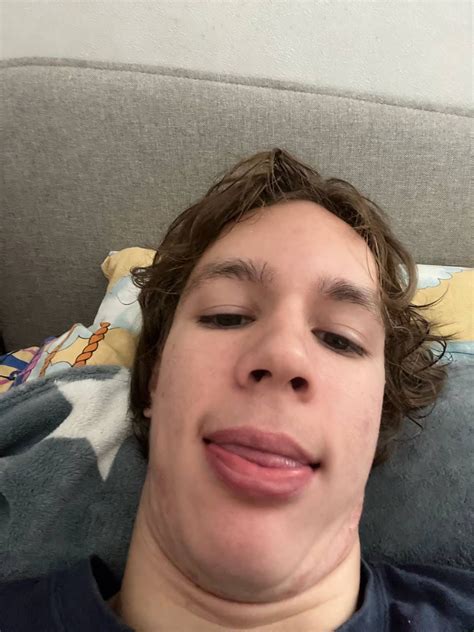 Adonis Marimari Medium