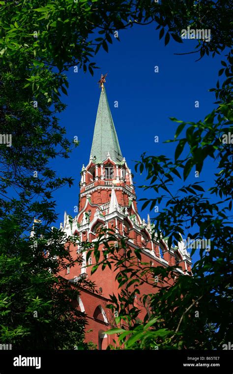 Troitskaya Tower Kremlin Fotos Und Bildmaterial In Hoher Auflösung