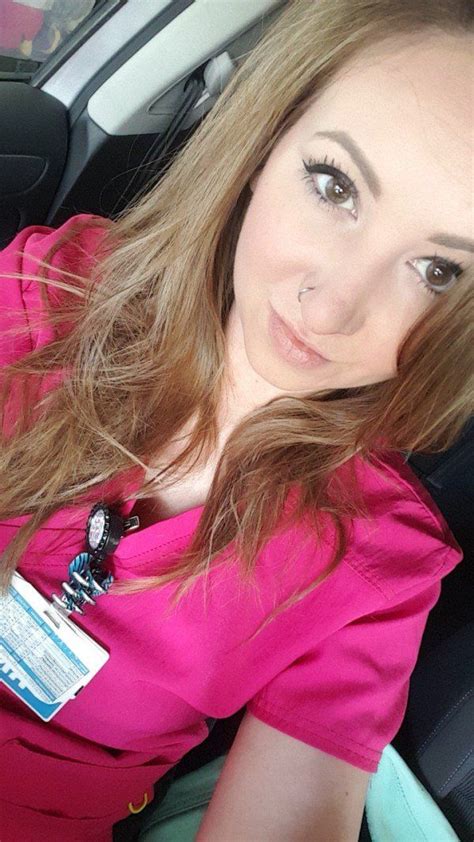 Chivettes Bored At Work 34 Photos