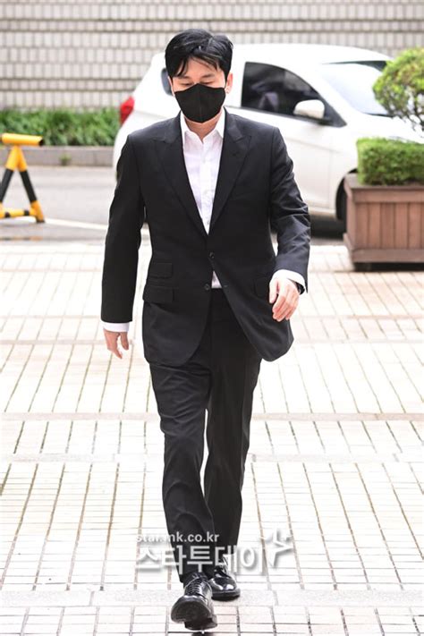 포토 양현석 무거운 발걸음 스타투데이