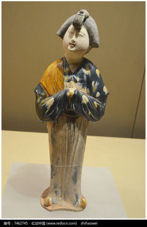 唐代唐三彩侍女俑高清图片下载 红动中国