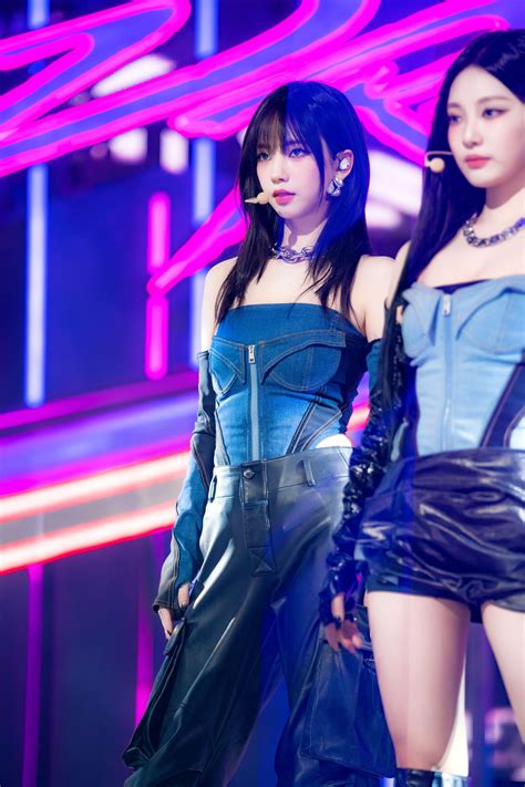 [미션포토] Aespa 에스파 카리나 Moda Coreana Para Chicas Fotos De Mi Novia Chicas