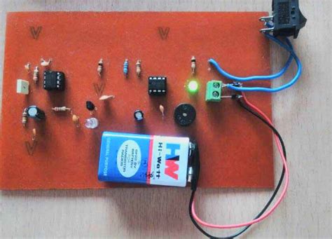 Mobile Phone Detector Hobby Project Circuit Diagram