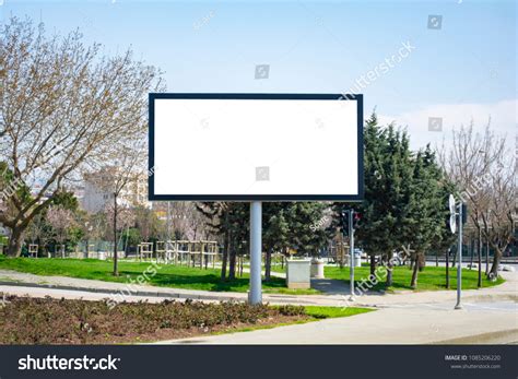 1 Thousand Location Text On Road Side Royalty Free Images Stock