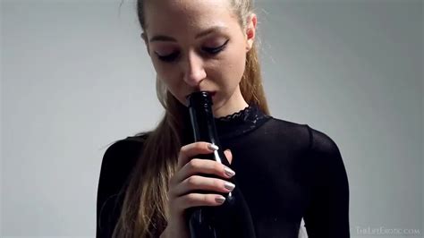 Champagne Areana Fox