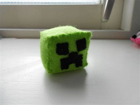 Minecraft Creeper Cube Creepers Minecraft Toys Minecraft