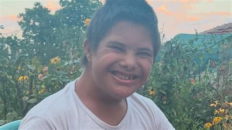 Майката на Ники Кучето ни отведе до близкия язовир от детето обаче няма и следа