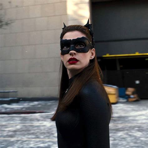 멋지고 예쁘고 혼자 다 해 관객 마음 휘어잡은 여성 슈퍼히어로 연대기