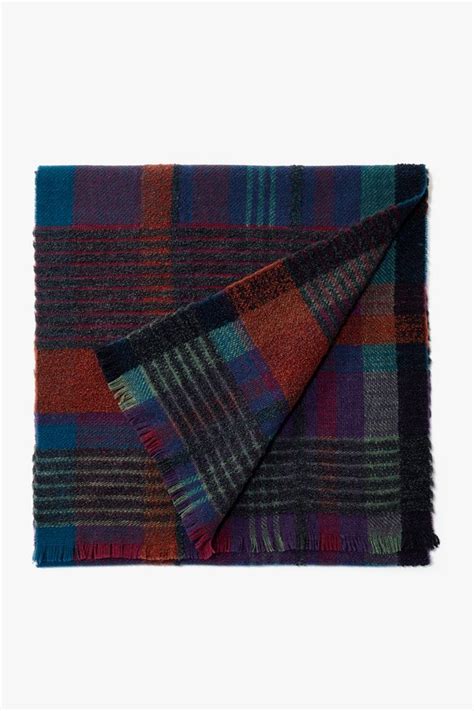 Paul Smith폴스미스 체크 패턴 부클 울 스카프 Sivillage 에스아이빌리지 Paul Smith폴스미스 체크 패턴 부클 울 스카프 Sivillage 에스아이빌리지