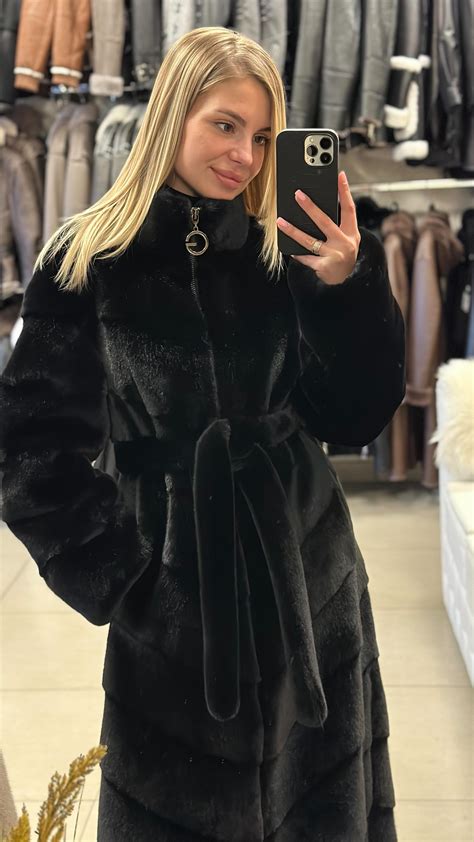 КОСУХИ • ШУБИ• ДУБЛЯНКИ• КУРТКИ • ПУХОВИКИ Супер ціна на New Collection Autumn Winter 24