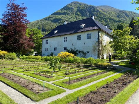 Baroniet Rosendal Manorhouse And Gardens Museums And Galleries