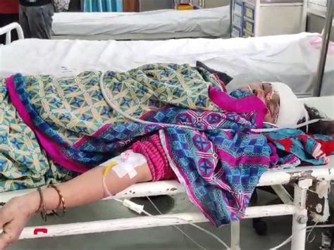 Young Man Collided With Jodhpur Express Old Woman Fell On The Platform