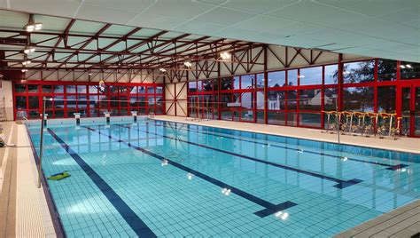 La Piscine De Gorron Rouvre Enfin Après 18 Mois De Travaux Ici