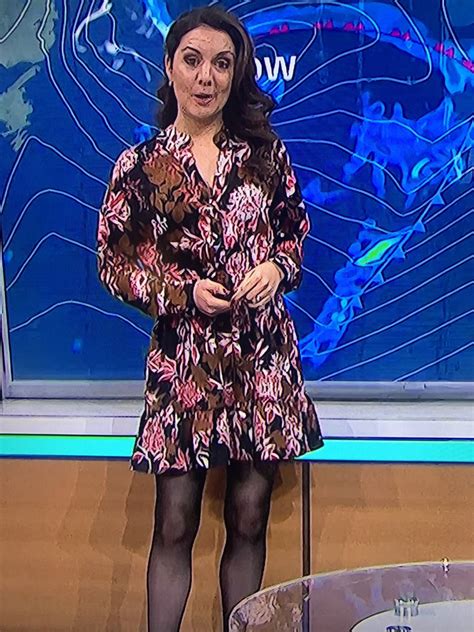 Ooo On Twitter This Girl Makes Me Cum In My Pants