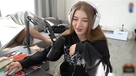 голый строго на стриме гаечки YouTube