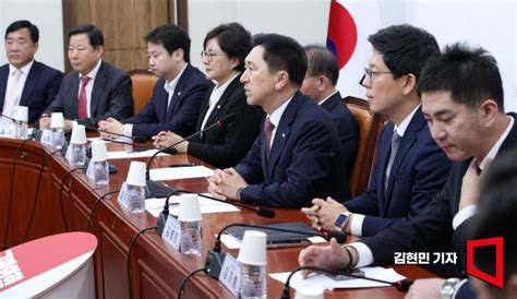 포토 與 강서구청장 보선 패배에 “수도권 맞춤형 대안 마련분골쇄신” 아시아경제