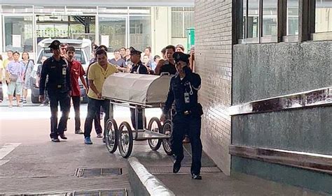 สยามรัฐ เคลื่อนร่าง น้ำตาล เดอะสตาร์ ออกจากนิติเวช ร พ ศิริราช