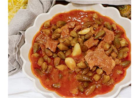 طرز تهیه انواع غذا ساده و خوشمزه با بامیه برسی نکات و خواص بامیه