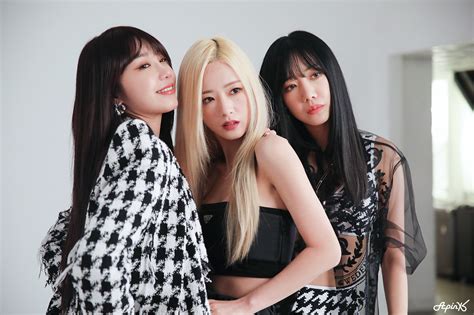 220603 Ist Naver Apink Uniform Pictorial Kpopping