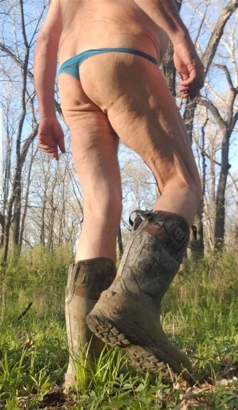 Mushroom Hunting In Thong Pic