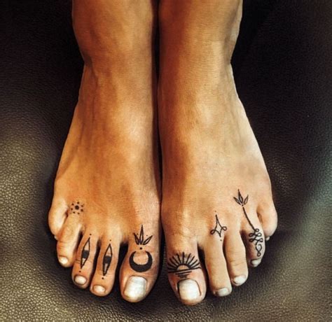 Pin By Samantha Wall On Gonna Try Toe Tattoos Foot Tattoos Foot