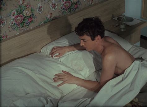 FLASHES DICK GETTING OUT OF BED ThisVid Com