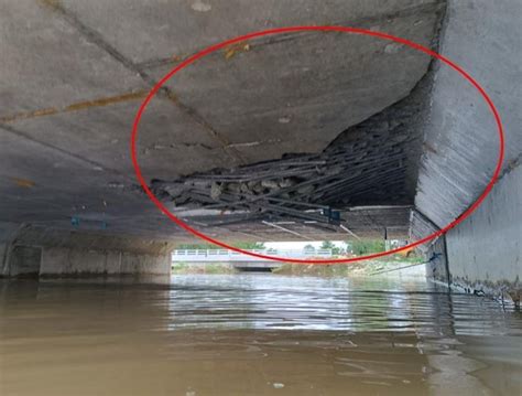 မိုင်းထောင်ဖောက်ခွဲမှုကြောင့် ကျောက်တံခါးမြို့နယ်အတွင်းရှိ ရထားသံလမ်းအချို့ပျက်စီးခဲ့ပြီး ခရီးသည