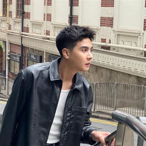 Nutt W • Threads Say More