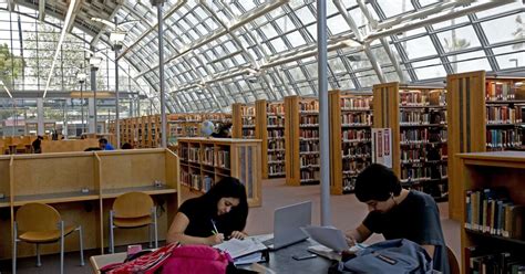 Compton Community College Library Opens Seven Years Later Than Planned