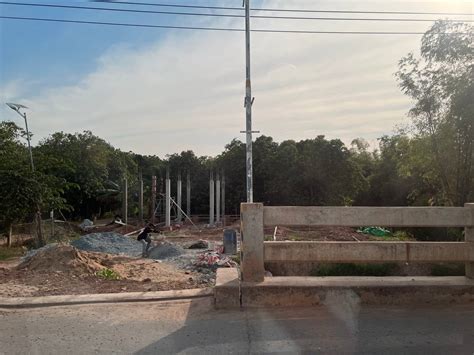 ពលរដ្ឋប្រាប់ថា ព្រែកមួយចំនួនក្នុងស្រុកល្វាឯមកំពុងប្រឈមនឹងការបាត់រូបរាងតាមរយៈការសង់លំនៅដ្ឋាន