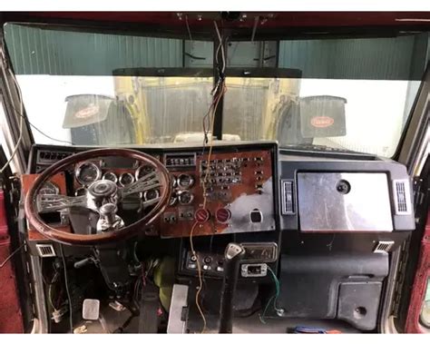 Peterbilt 379 Dash Assembly In Winamac In 25256256