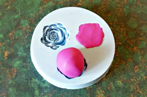 How I Make My Own Buttons