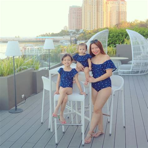Mother And Daughter Swimwear Mother Daughter Vacation Pictures