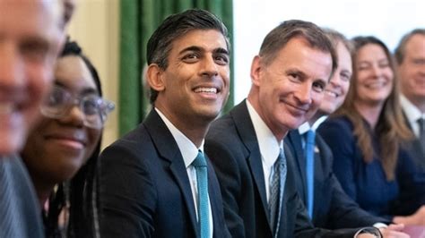 What Indian Origin Uk Pm Rishi Sunak Told Cabinet On Immigration In 1st