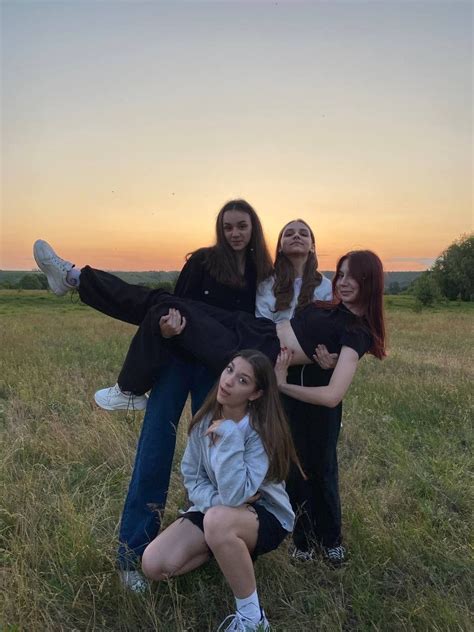 Pinterest Идеи для фото Друзья позируют Групповые фото позы