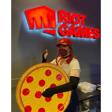 Pizza Delivery Sivir League Of Legends Chrisekaicosplay