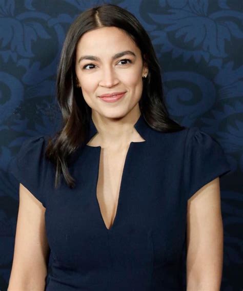 Shes So Cute Scrolller