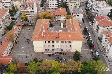 ОУ Любен Каравелов ОУ Любен Каравелов Бургас