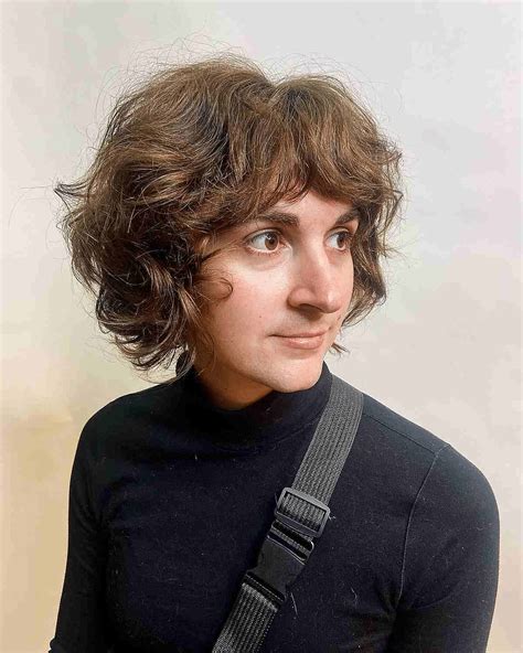 15 Effortless Chin Length Shag Haircut In Style Ideas