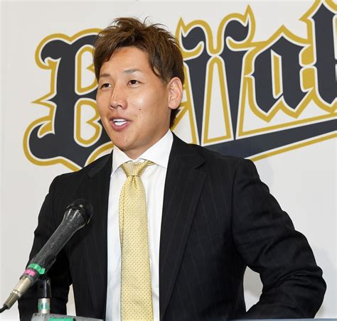 契約更改後、笑顔で会見する吉田｜オリックス・吉田正に「もっとワ 写真11｜zakzak：夕刊フジ公式サイト
