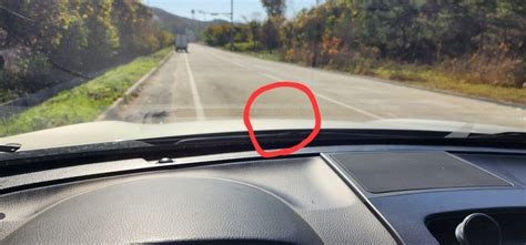 고속도로 진압하다 돌 맞고 유리에 금 갔는데 자동차 에펨코리아