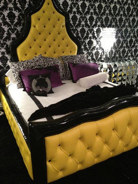 17 Hufflepuff Ideas Hufflepuff Hufflepuff Bedroom Harry Potter Room