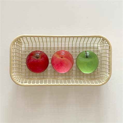 귀여운 과일톡 구경하러 올 사람~🍎🍑🍏 나는 직접 찍은 사진으로 폰케이스 스마트톡 엽서 제작해서 스마트스토어로 판매하고 있어 ෆ˙ᵕ˙ෆ 혼자 일하다보니 쉬운게 하나도