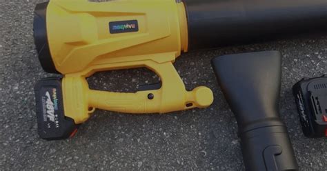 노란 대포 송풍기 밧데리2개 충전기1개 낙엽and제설 가능 압 파워넘침 동금동 생활가전 당근 중고거래
