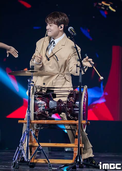 움짤 박서진 즐겨라 장구 트롯챔피언