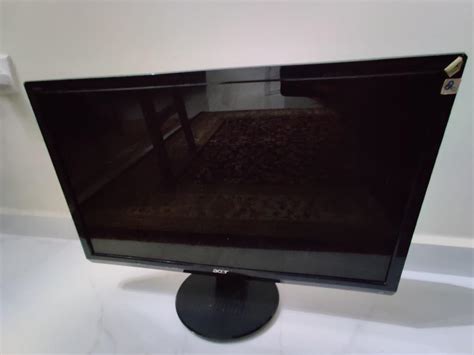 Slightly Malfunctioning Lcd Display Computers Tech Parts Accessories Monitor Screens On